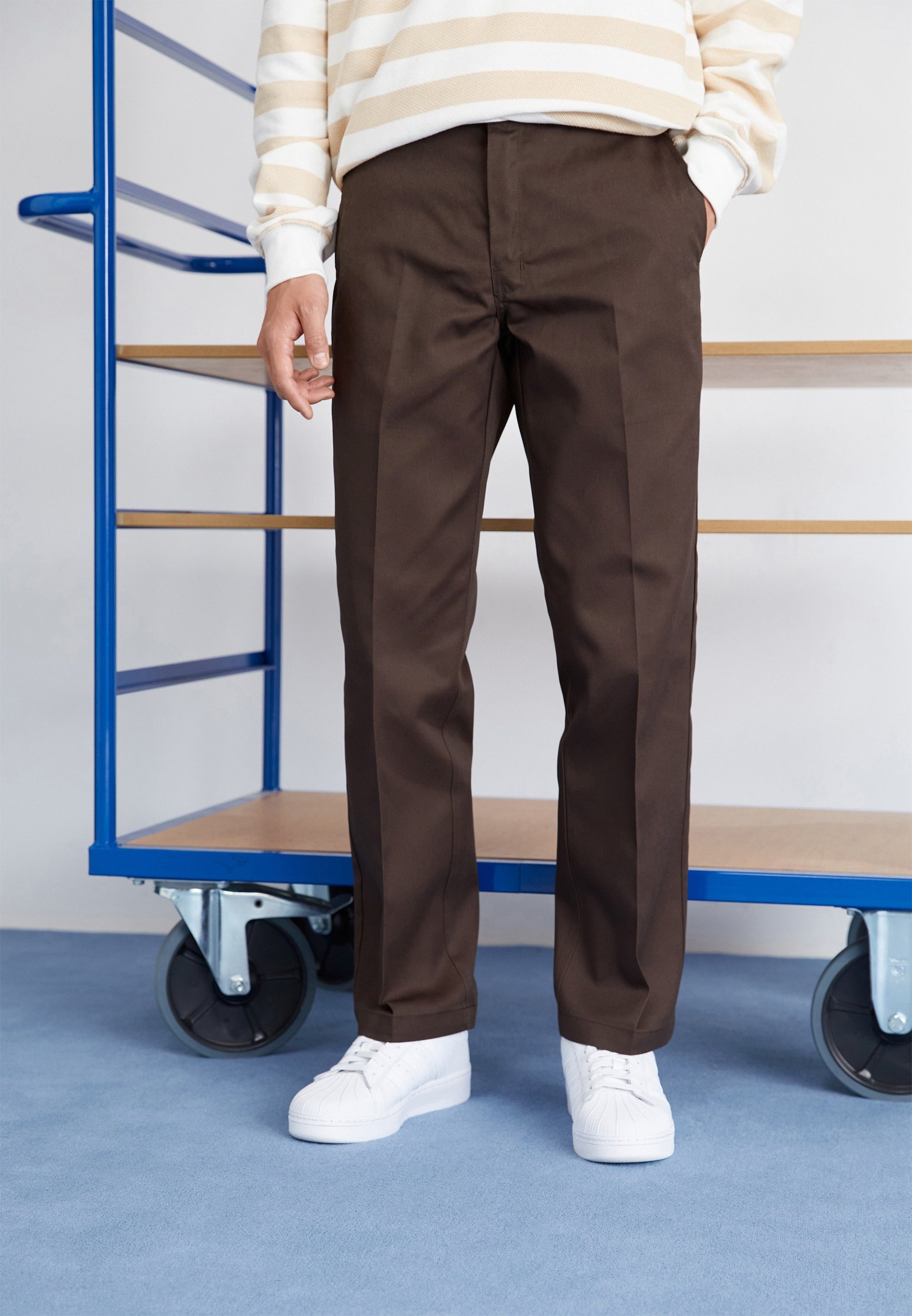 Dickies UAE online عمال الجودة